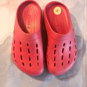And1 | Shoes | And Red Clogs Women 5 Youth 3 Slipon Shoes Brand New ...